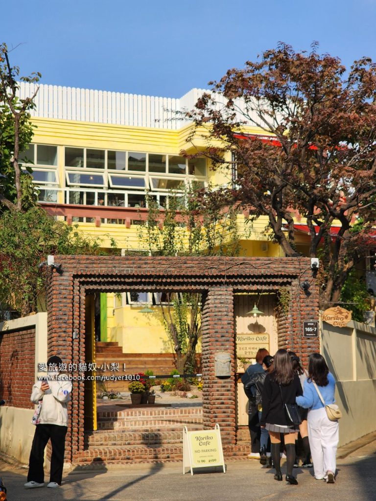 弘大咖啡廳 \ Koriko Cafe，韓國《魔女宅急便》主題咖啡廳，宮崎駿迷不要錯過哦！ - 愛旅遊的貓奴‧小梨