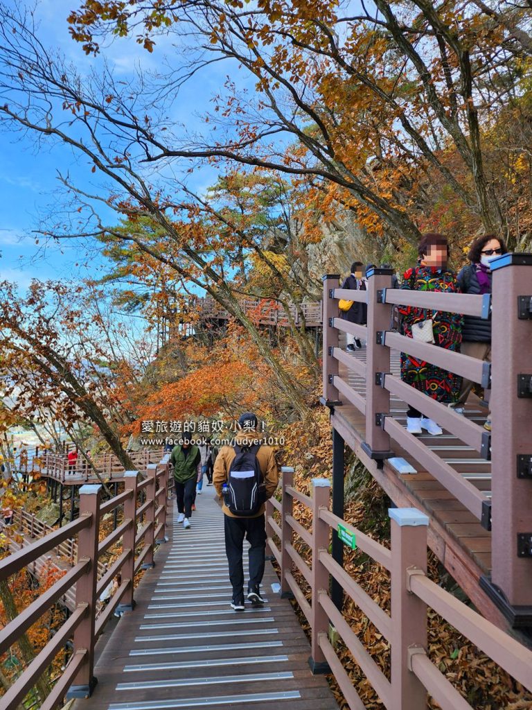 韓國江原道 \ 春川三岳山湖水纜車(韓國最長的纜車)+Skywalk天空步道，感受美景爆擊的震撼，超值得去！ - 愛旅遊的貓奴‧小梨