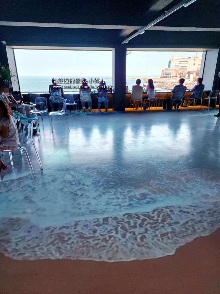 濟州島咖啡廳\Hugely Jeju橘子冰淇淋，酸甜酸甜，彷彿就是在吃橘子～ - 愛旅遊的貓奴‧小梨