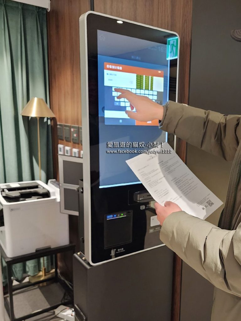 首爾住宿 \ THE CONNOISSEUR Residence Hotel，有洗衣機 烘衣機 LG蒸氣電子衣櫥，近地鐵國會議事堂站，附近有6007機場巴士，交通方便！ - 愛旅遊的貓奴‧小梨