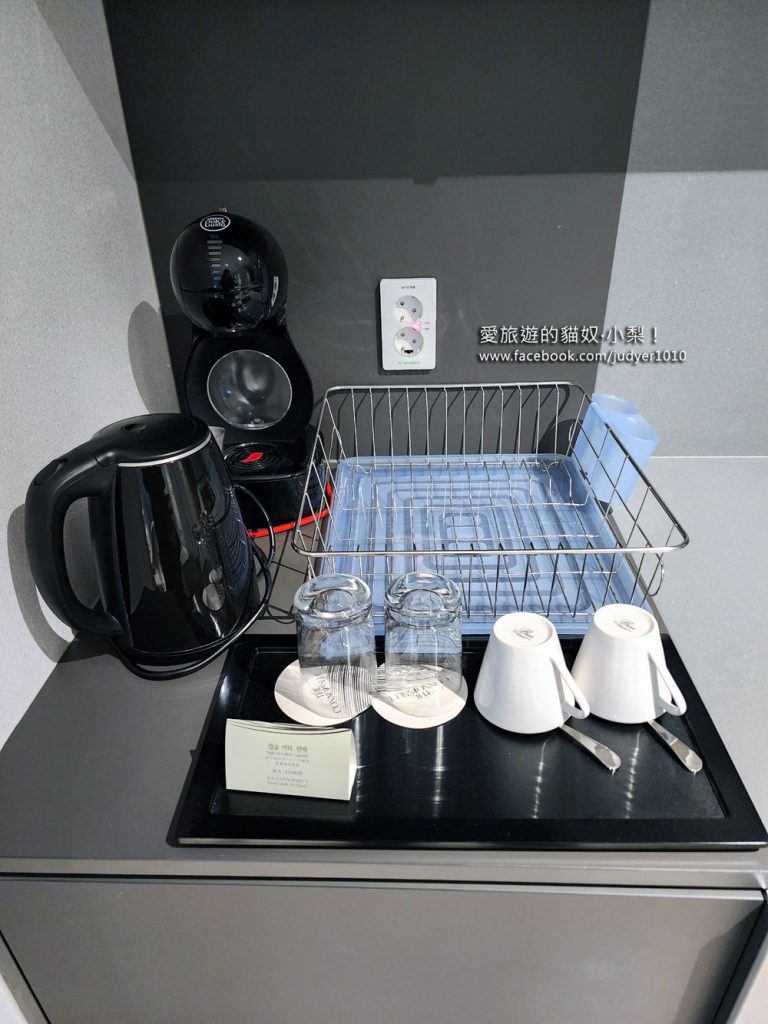 首爾住宿 \ THE CONNOISSEUR Residence Hotel，有洗衣機 烘衣機 LG蒸氣電子衣櫥，近地鐵國會議事堂站，附近有6007機場巴士，交通方便！ - 愛旅遊的貓奴‧小梨